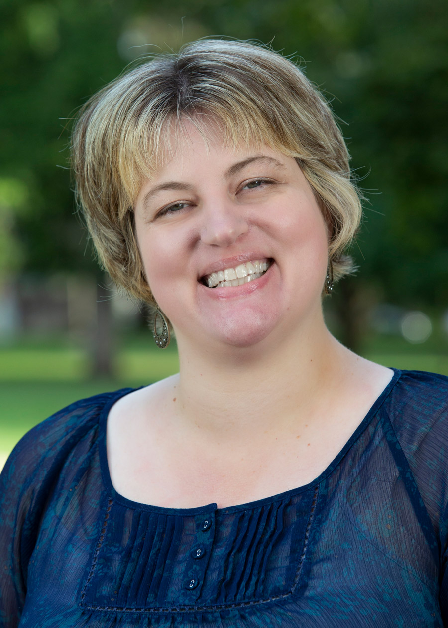 Phebus, Jennifer | Illinois College