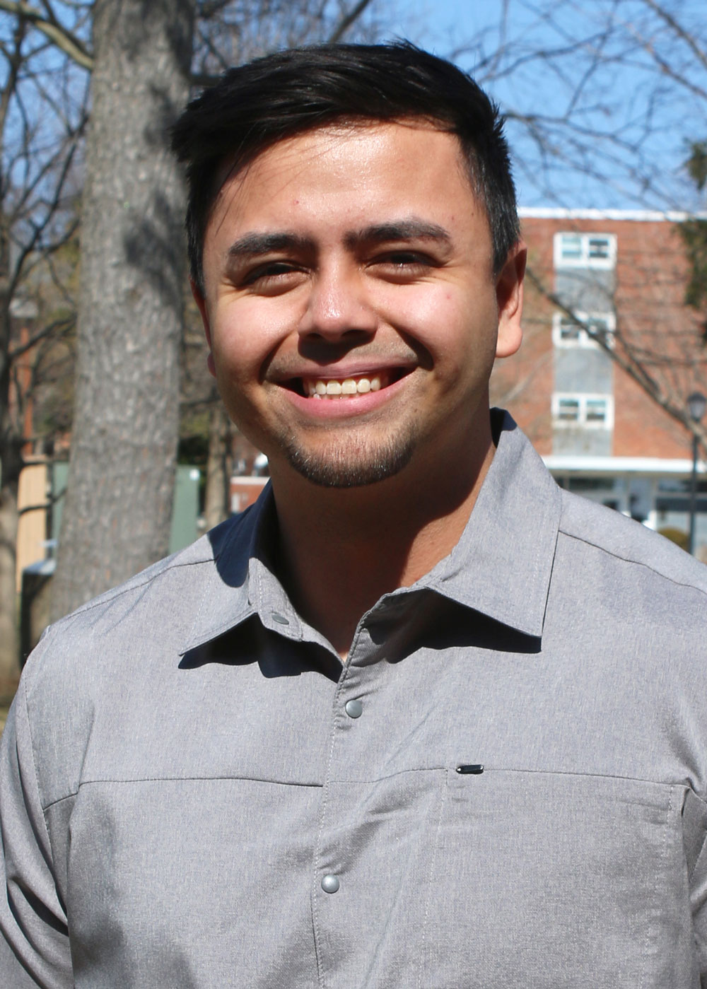 Flores, Anthony | Illinois College