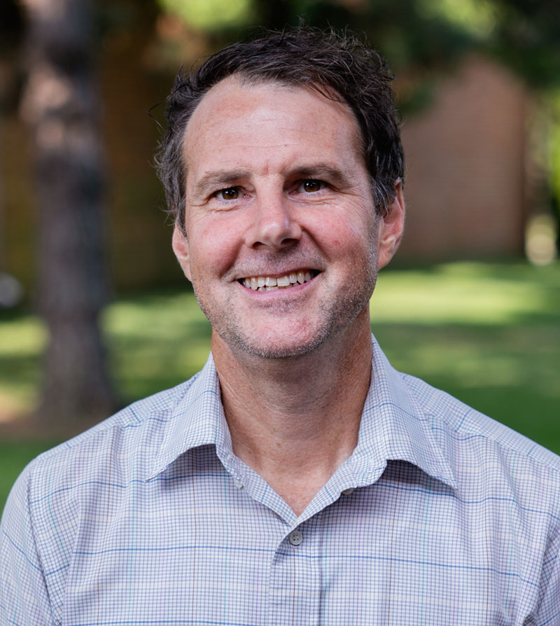 Oldenburg, Christopher | Illinois College