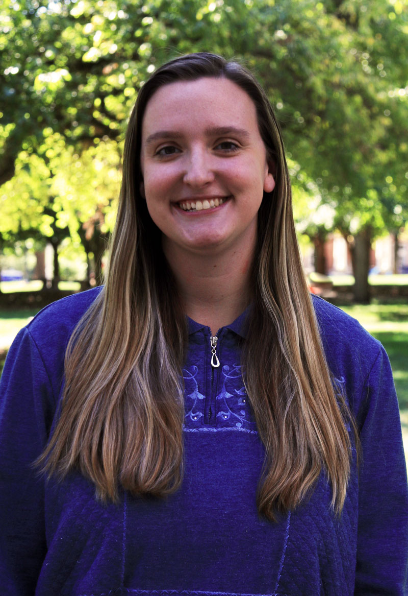 Hintz, Jessamy | Illinois College