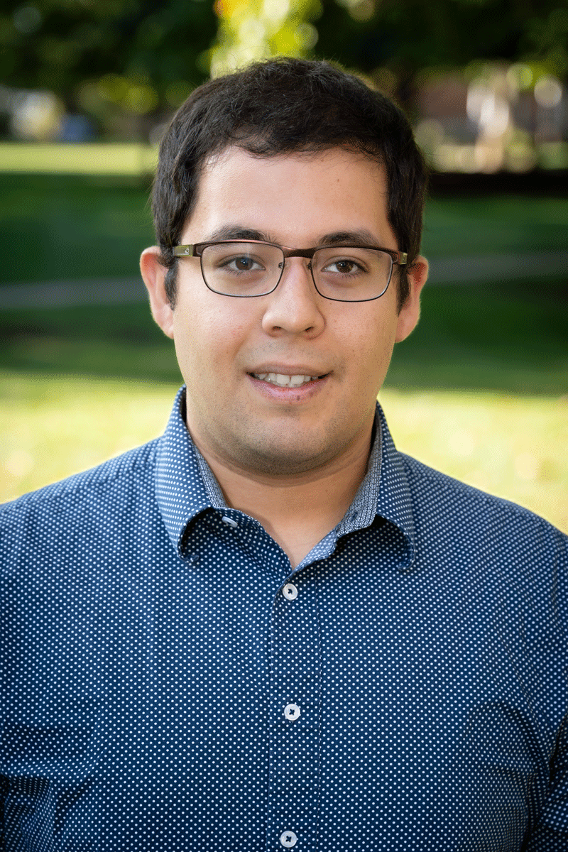 Sustaita, Eric | Illinois College