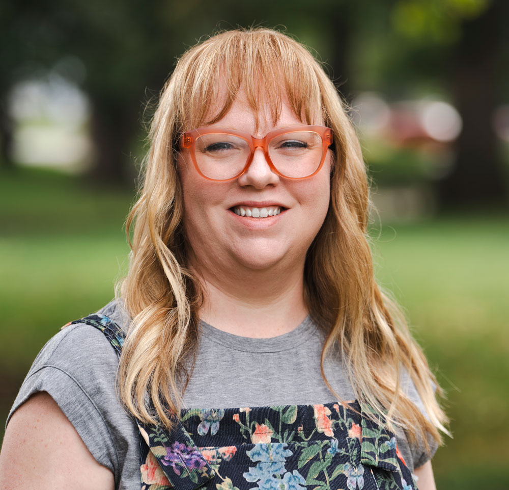 Honnen, Leah | Illinois College