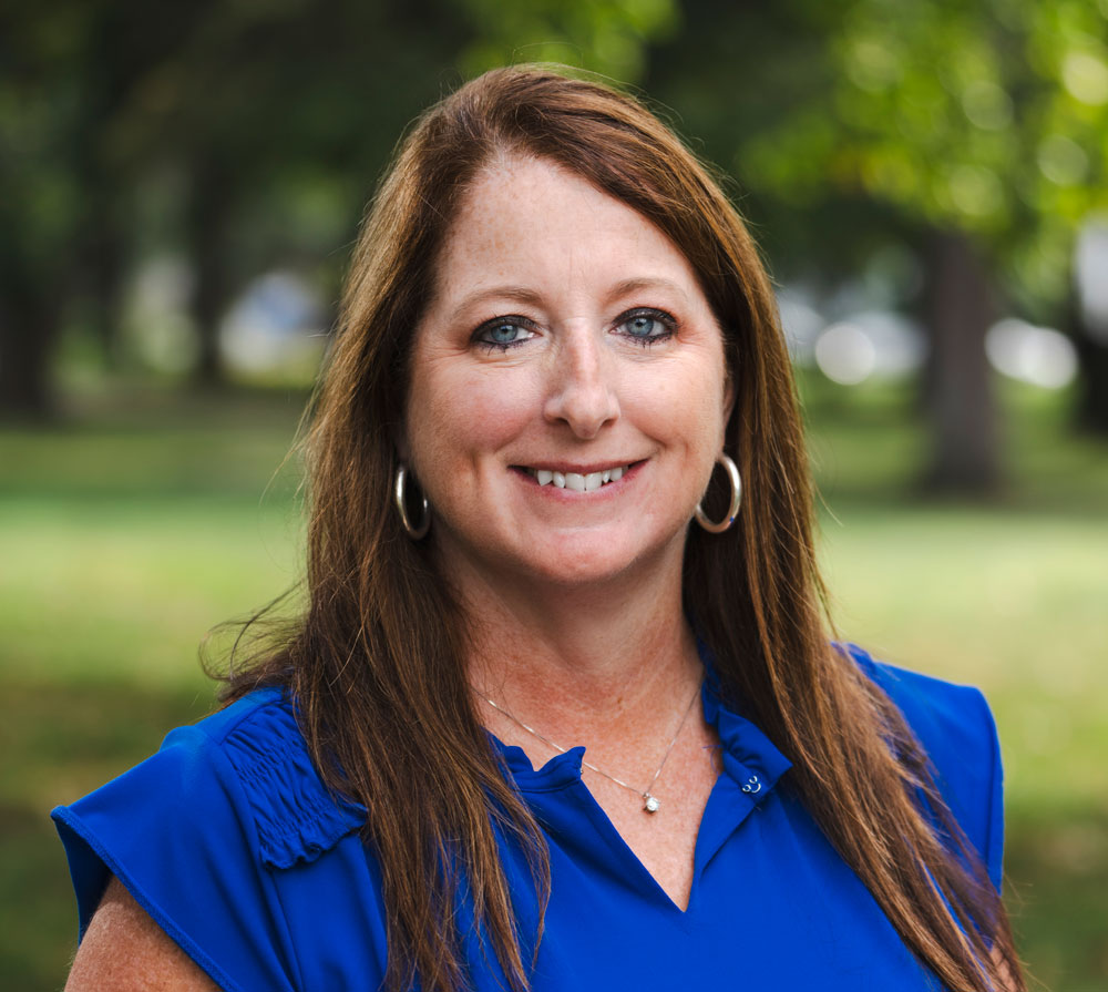 Danielewicz, Paula | Illinois College