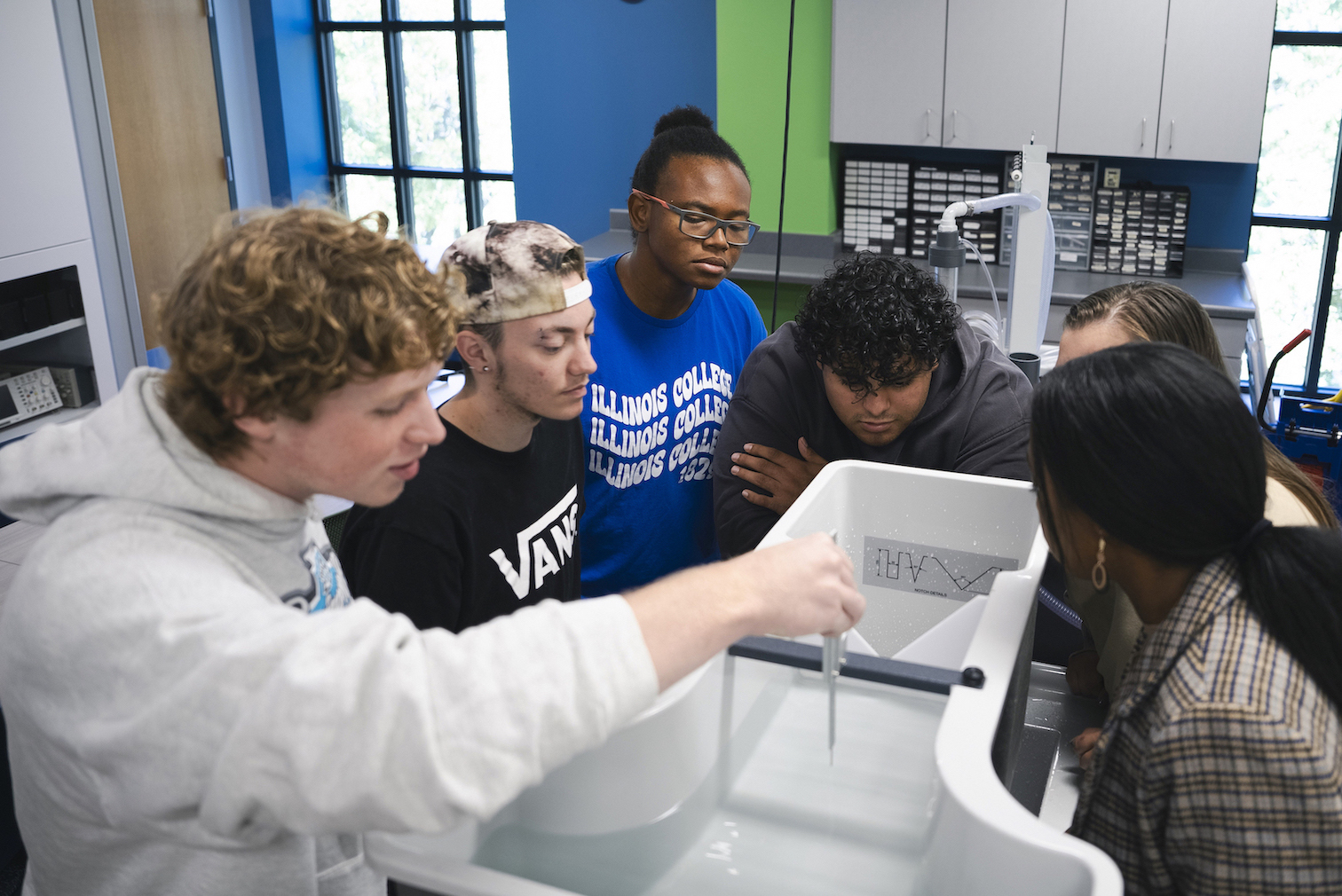 Illinois College class aims to plan revitalization of Jacksonville ...