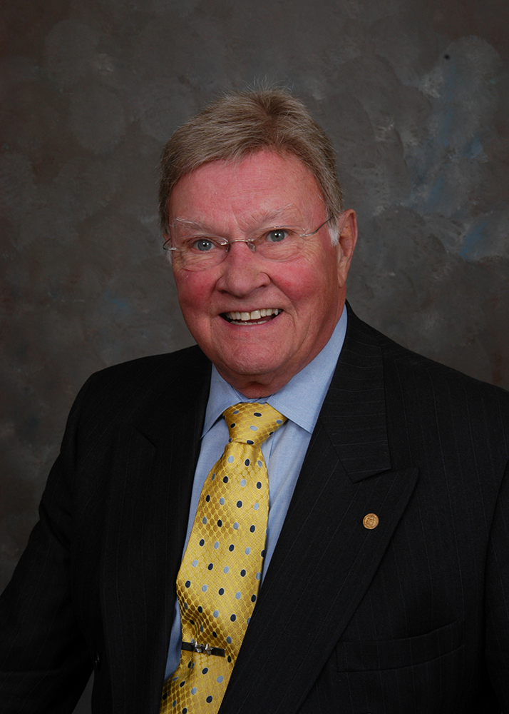 Illinois College trustee emeritus, the Hon. Richard H. Mills ’51 ...