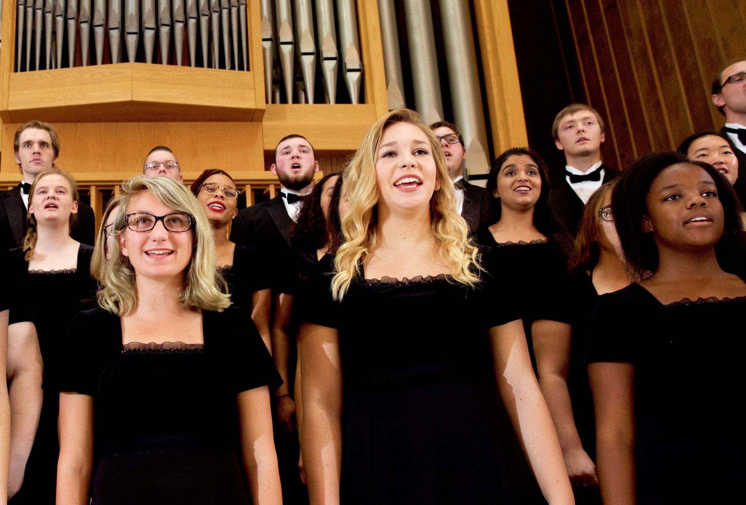 Illinois College choirs to present Christmas on the Hilltop | Illinois ...