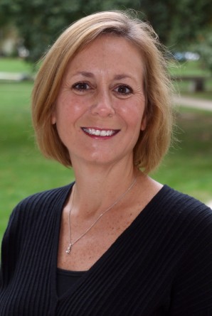 Claussen, Jennifer | Illinois College