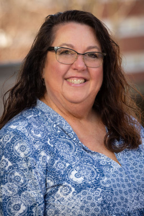Bentley, Angela | Illinois College